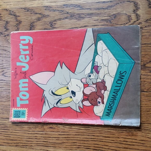 Dell | Other | Vintage 6s Tom And Jerry Vol No 208 Dell Comics Comic ...